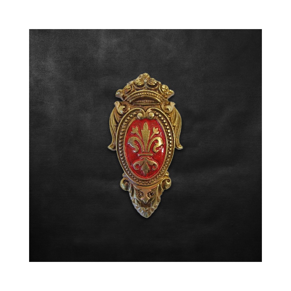 Buy Fleur-de-lys Shield Hanger | CAESARS Singapore | Armours, Guns, Swords